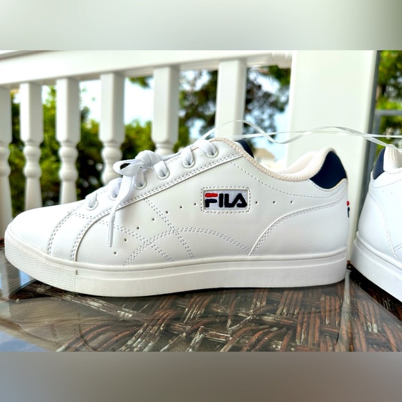 Fila | Shoes | Fila Mens White Blue Converse Style Sneakers Size 9 ...
